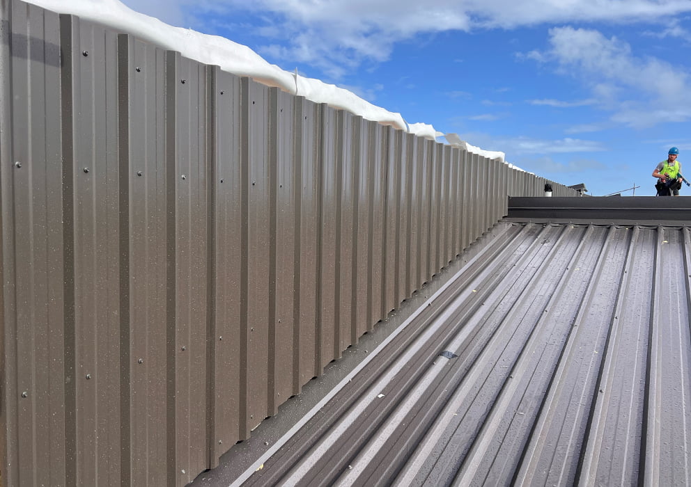 Long Run Roofing Auckland with COLORSTEEL Endura® | Rightway Roofing